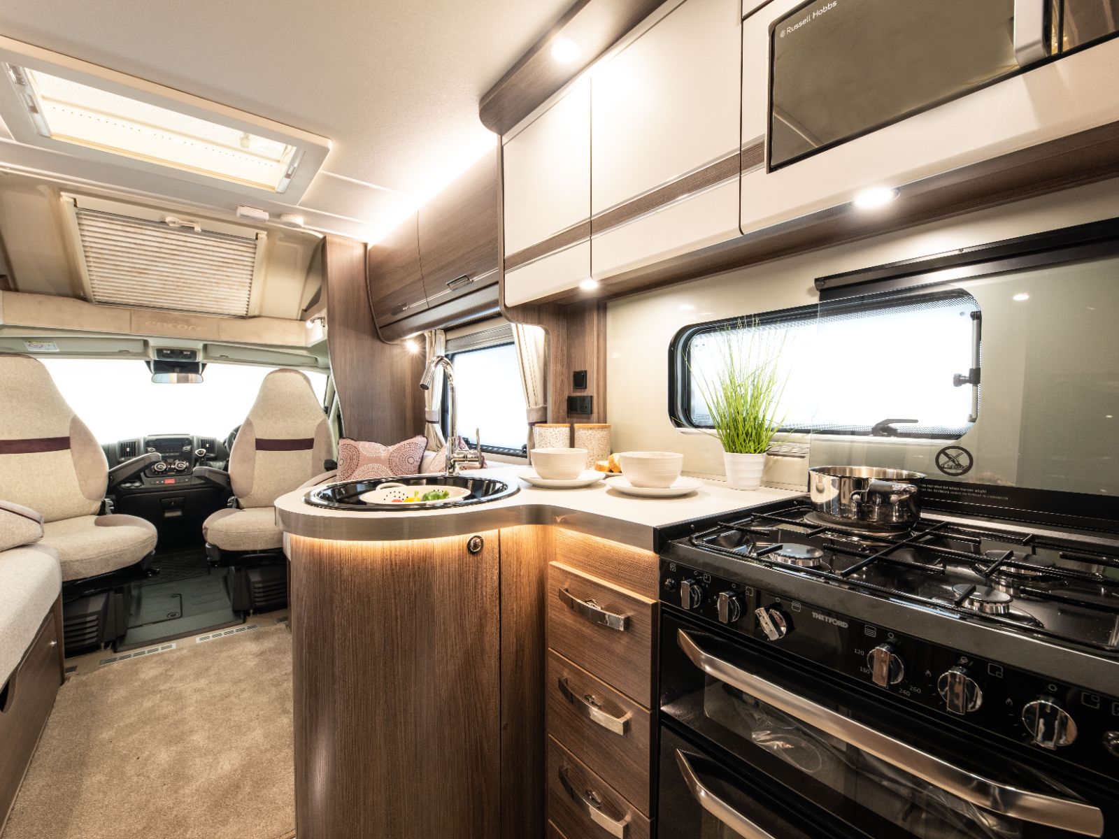 Motorhomes - Roam Motorhomes - Luxury Motorhomes NZ