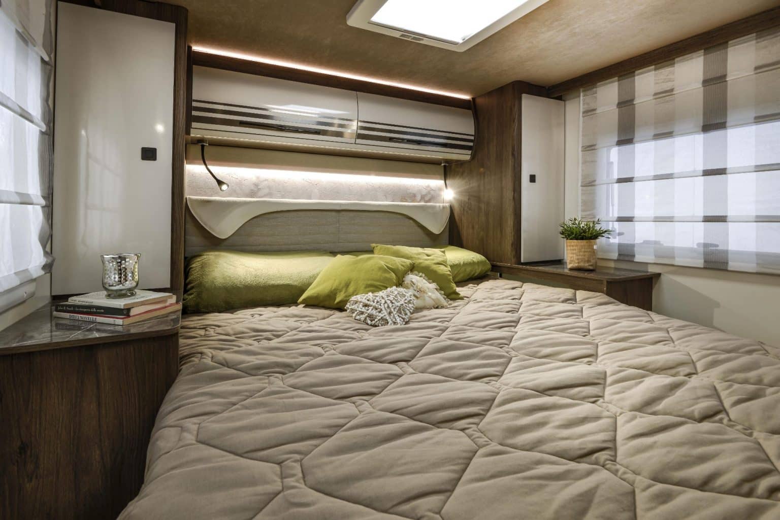 Motorhomes & Booking Info - Roam Motorhomes - Luxury Motorhomes NZ